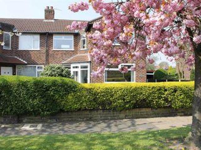 3 Bedrooms Semi detached house for sale in Roundwood Road, Manchester M22