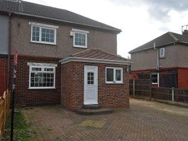 3 Bedrooms Semi detached house for sale in Rowena Avenue, Edenthorpe, Doncaster DN3