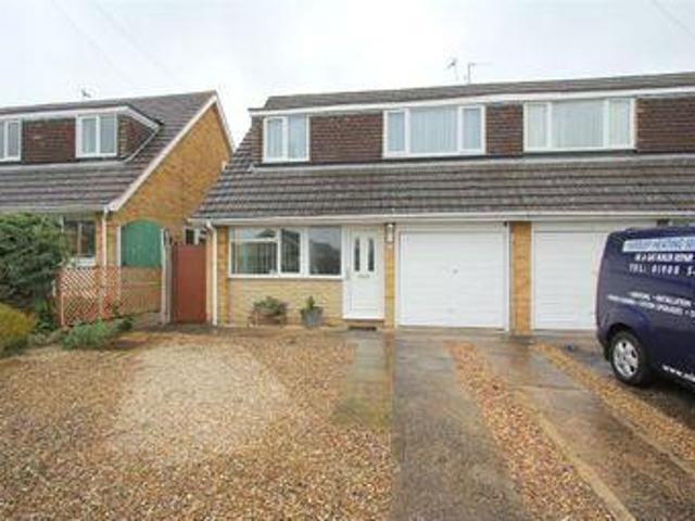 3 Bedrooms Semi detached house for sale in Robins Close, Hartwell, Northampton NN7