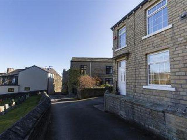 3 Bedrooms Semi detached house for sale in Rock Road, Huddersfield HD3