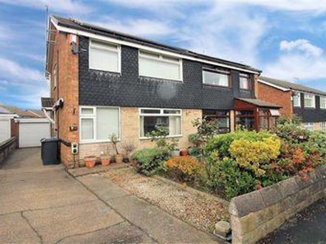 3 Bedrooms Semi detached house for sale in Rodger Road, Woodhouse, Sheffield S13