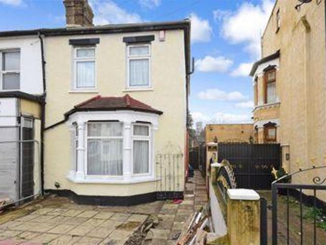 3 Bedrooms Semi detached house for sale in Roman Road, Ilford, Essex IG1