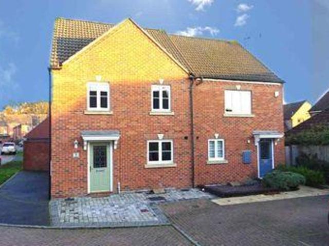 3 Bedrooms Semi detached house for sale in Rosebay, Wokingham RG40
