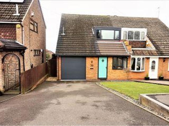3 Bedrooms Semi detached house for sale in Ross Heights, Rowley Regis B65