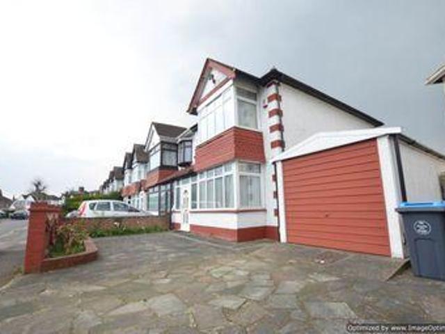 3 Bedrooms Semi detached house for sale in Rosslyn Crescent, Wembley HA9
