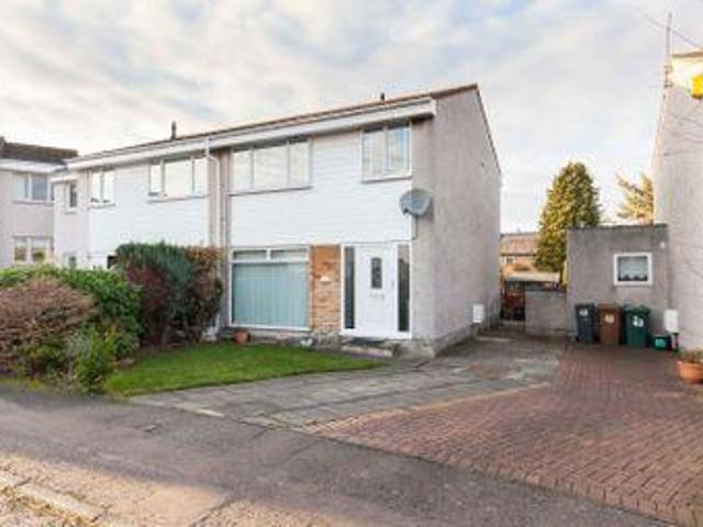 3 Bedrooms Semi detached house for sale in Ravenscroft Gardens, Gilmerton, Edinburgh EH17