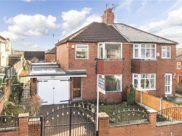 3 Bedrooms Semi detached house for sale in Raynville Grove, Leeds, West Yorkshire LS13