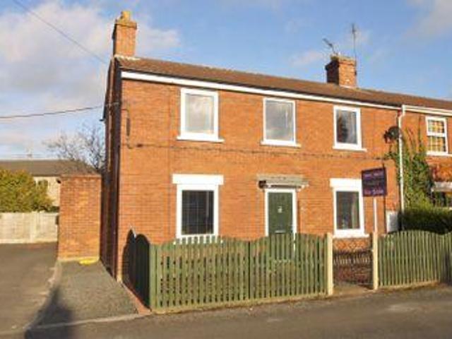 3 Bedrooms Semi detached house for sale in Rainford Square, Kirk Sandall, Doncaster DN3