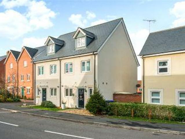 3 Bedrooms Semi detached house for sale in Ramsbury Drive, Old Sarum, Salisbury, Wiltshire SP4