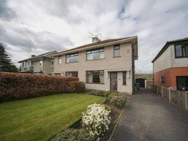 3 Bedrooms Semi detached house for sale in Ramsgreave Drive, Blackburn BB1
