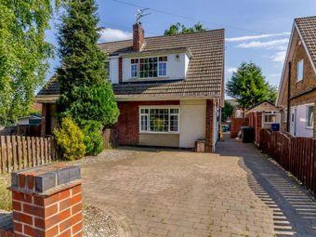 3 Bedrooms Semi detached house for sale in Rands Lane, Doncaster DN3
