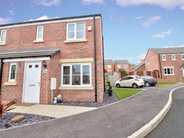 3 Bedrooms Semi detached house for sale in Regency Road, Rotherham S63