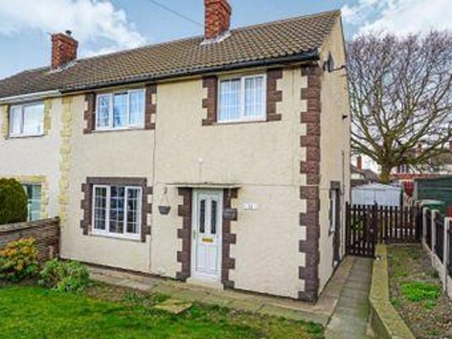 3 Bedrooms Semi detached house for sale in Regina Crescent, Wakefield WF4