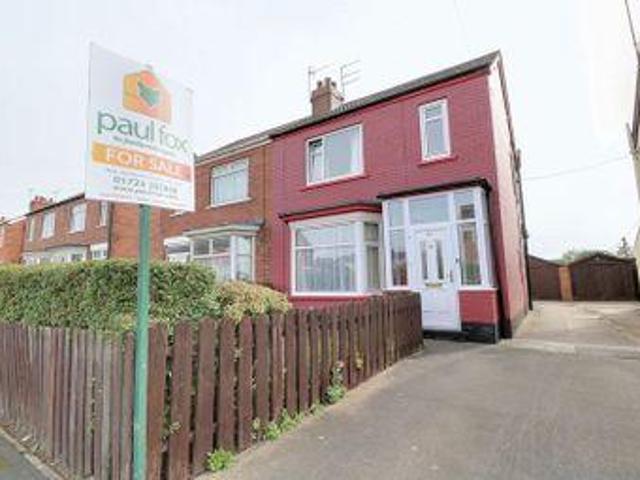3 Bedrooms Semi detached house for sale in Reginald Road, Scunthorpe DN15