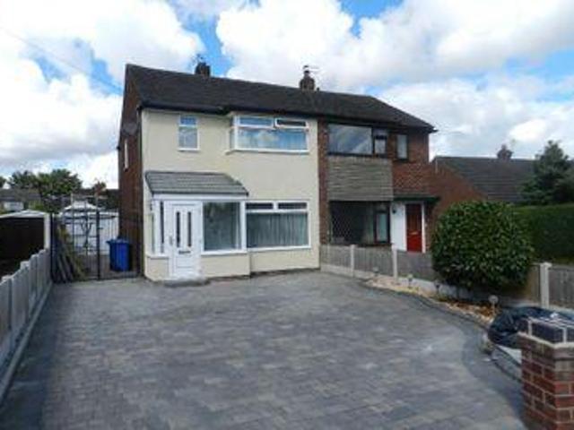 3 Bedrooms Semi detached house for sale in Ribble Close, Culcheth, Warrington WA3