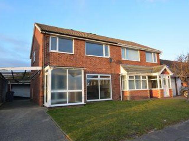 3 Bedrooms Semi detached house for sale in Ribby Place, Blackpool FY4