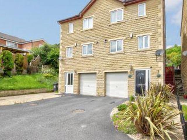 3 Bedrooms Semi detached house for sale in Ridge View Drive, Sheffield S9