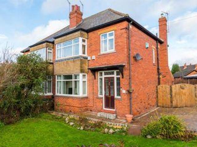 3 Bedrooms Semi detached house for sale in Ring Road, West Park LS16