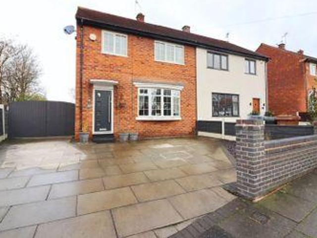 3 Bedrooms Semi detached house for sale in Ringlow Park Road, Swinton, Manchester M27