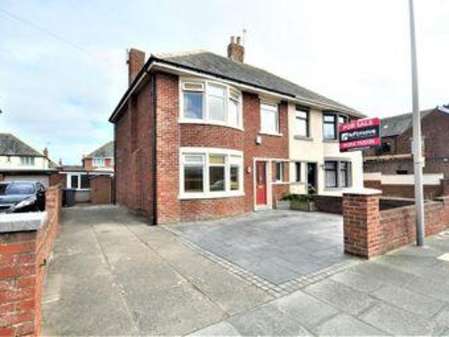 3 Bedrooms Semi detached house for sale in Rutherford Place, Blackpool, Lancashire FY4