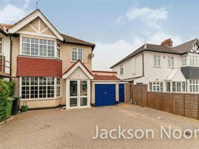 3 Bedrooms Semi detached house for sale in Ruxley Lane, West Ewell, Epsom KT19