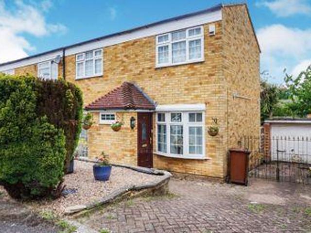3 Bedrooms Semi detached house for sale in Rush Close, Chatham ME5