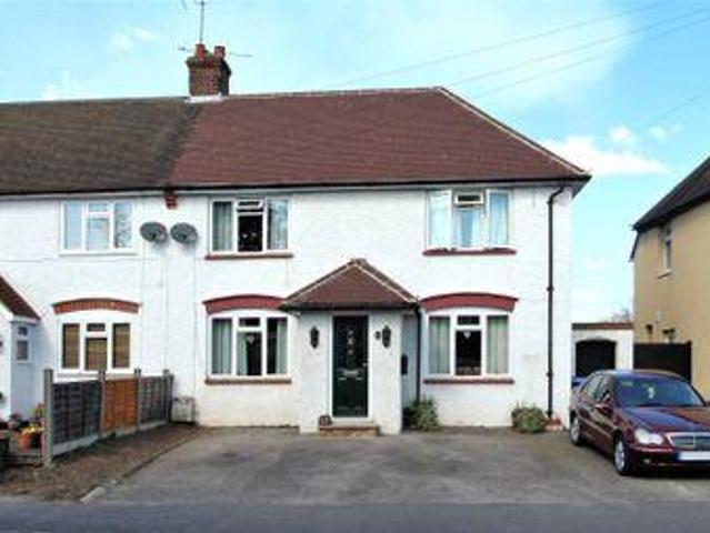 3 Bedrooms Semi detached house for sale in Woking, Surrey GU22