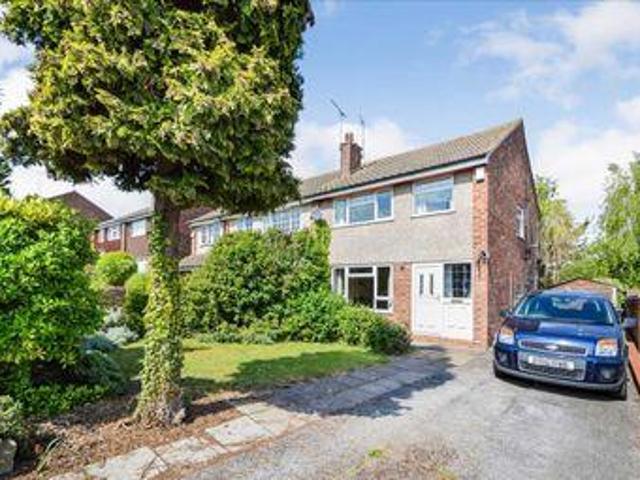 3 Bedrooms Semi detached house for sale in Wolds Drive, Keyworth, Nottingham NG12