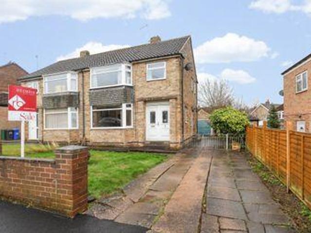 3 Bedrooms Semi detached house for sale in Wollaton Avenue, Sheffield S17