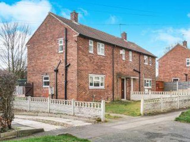 3 Bedrooms Semi detached house for sale in Woodmoor Road, Wakefield WF2