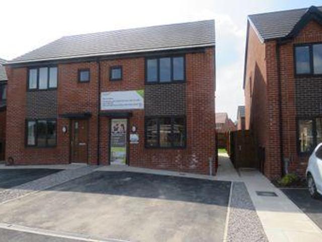 3 Bedrooms Semi detached house for sale in Woodford Grange, Woodford Lane West, Winsford CW7