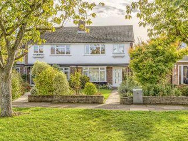 3 Bedrooms Semi detached house for sale in Woodhall Close, Hertford SG14