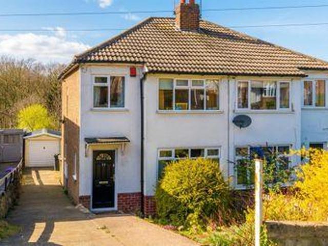 3 Bedrooms Semi detached house for sale in Woodhill Road, Cookridge LS16