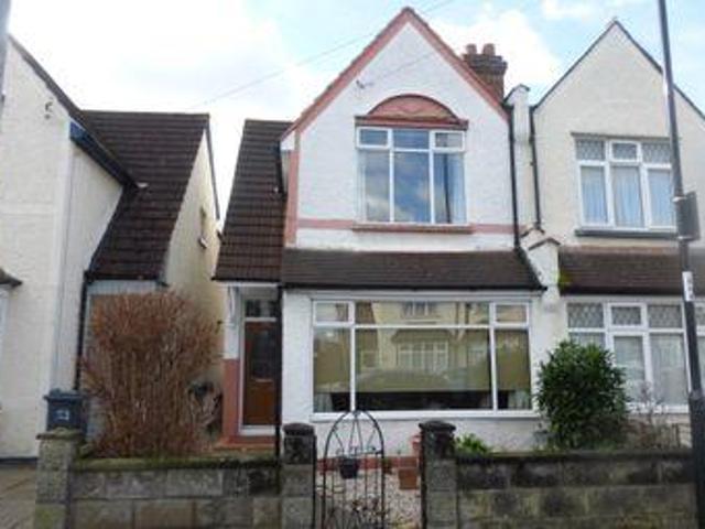 3 Bedrooms Semi detached house for sale in Woodside Court Road, Croydon CR0