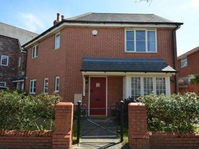 3 Bedrooms Semi detached house for sale in Woodthorpe Road, Kings Heath, Birmingham B14