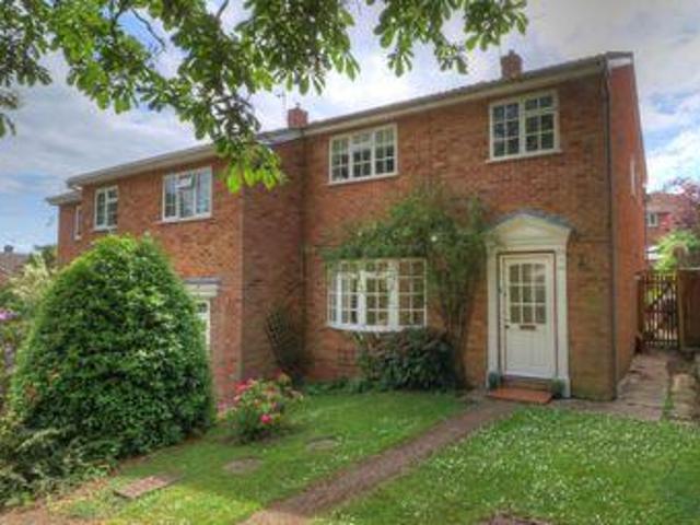 3 Bedrooms Semi detached house for sale in Wordsworth Green, Malvern WR14