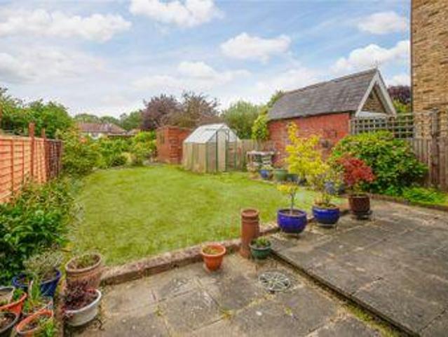 3 Bedrooms Semi detached house for sale in Wormholt Road, London W12