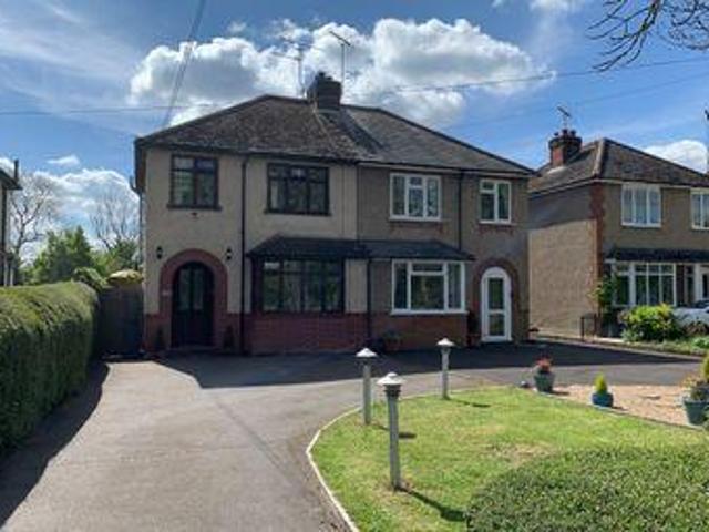 3 Bedrooms Semi detached house for sale in Watchouse Road, Galleywood, Chelmsford CM2