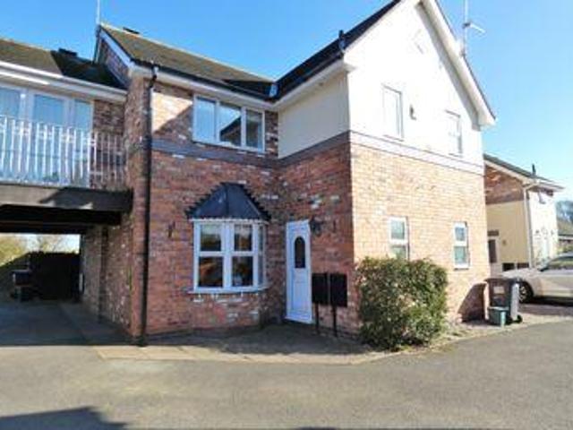 3 Bedrooms Semi detached house for sale in Waterside Close, Madeley, Crewe CW3