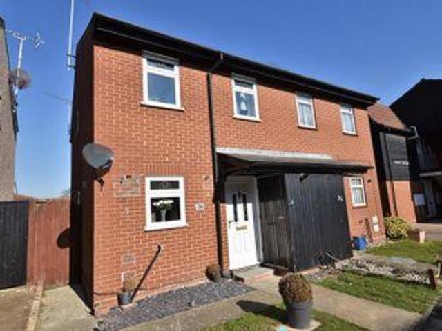 3 Bedrooms Semi detached house for sale in Watkins Way, Shoeburyness, Southend On Sea SS3