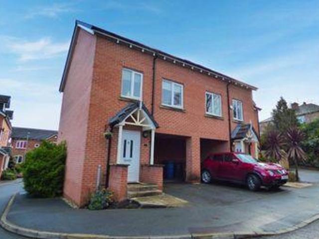 3 Bedrooms Semi detached house for sale in Wakes Drive, Eccles, Manchester M30