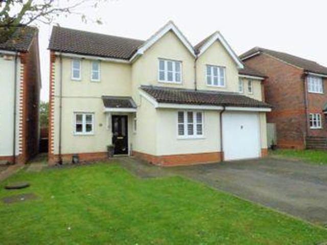 3 Bedrooms Semi detached house for sale in Walkers Way, Wootton, Northampton NN4