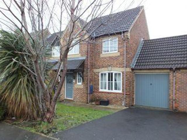 3 Bedrooms Semi detached house for sale in Walmesley Chase, Paxcroft Mead, Trowbridge, Wiltshire. BA14