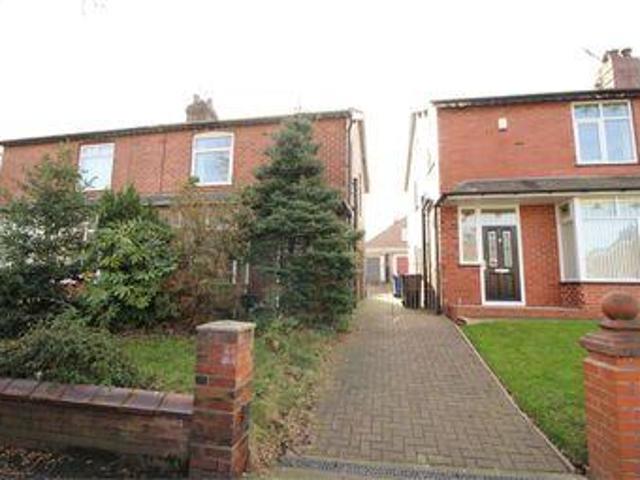 3 Bedrooms Semi detached house for sale in Walshaw Road, Walshaw, Bury, Lancashire BL8
