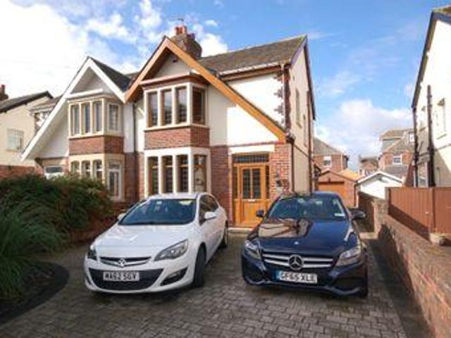 3 Bedrooms Semi detached house for sale in Walpole Avenue, Blackpool FY4