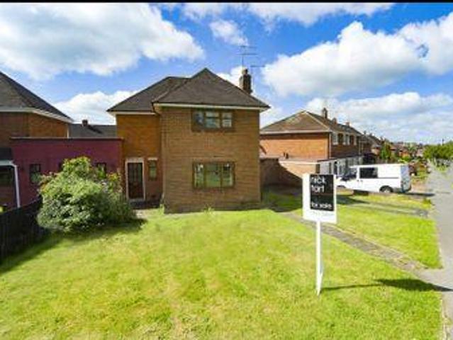3 Bedrooms Semi detached house for sale in Warstones Drive, Warstones, Wolverhampton WV4