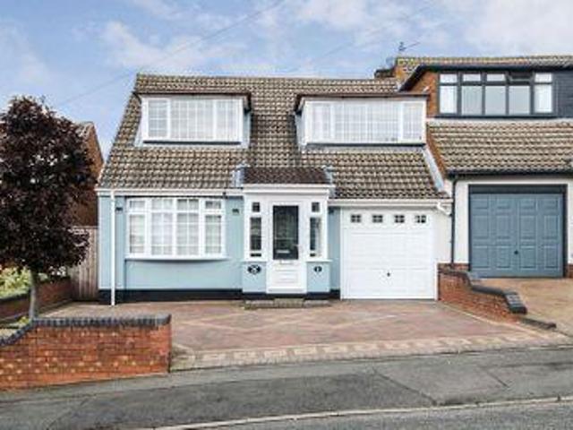 3 Bedrooms Semi detached house for sale in Warren Road, Burntwood WS7