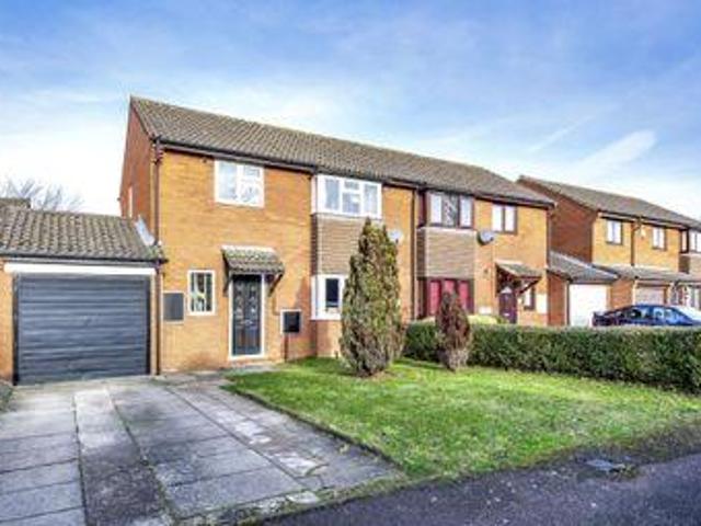 3 Bedrooms Semi detached house for sale in Wear Road, Bicester OX26
