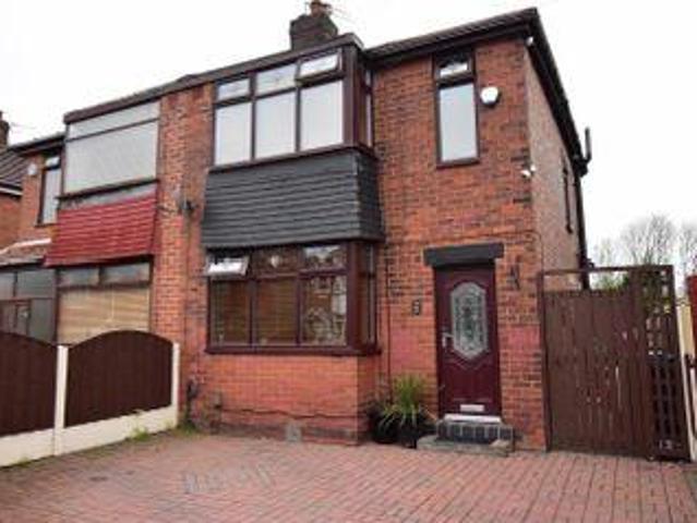 3 Bedrooms Semi detached house for sale in Welbeck Avenue, Chadderton, Oldham OL9