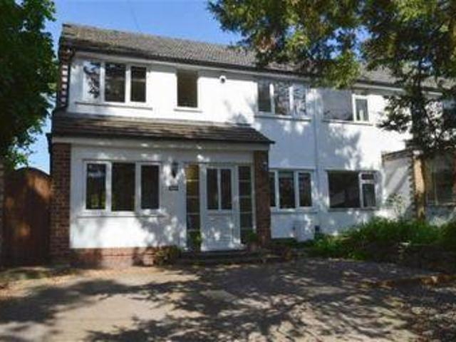 3 Bedrooms Semi detached house for sale in Well Cottages, Roslin Road, Oxton CH43